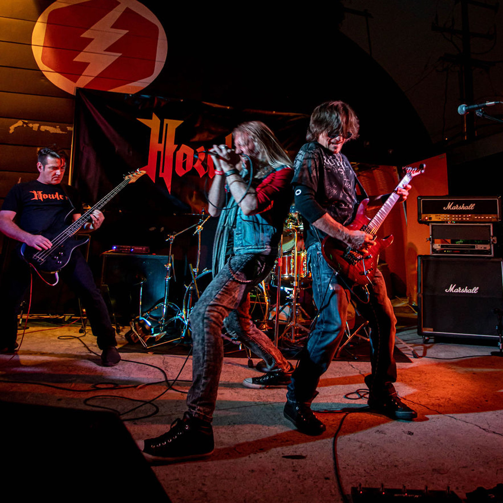 BAND – Howler the Hard Rock band